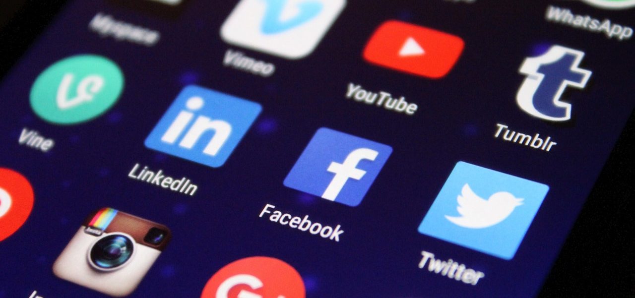 Webサイトでアイコン（svg）をCDN（リンク経由）で表示できるサービス「icongram」 - Webデザインとかコーディングを勉強中の方に届けたいTipsを発信するブログ